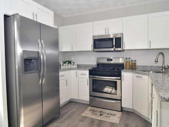 2 Br, 1 bath, Condo 48 Audubon Ave