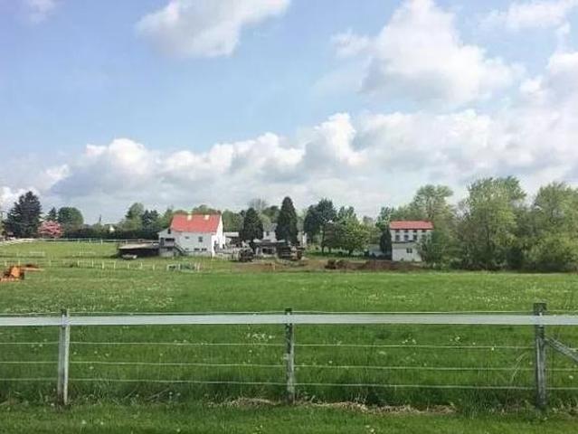 2 Br, 1 bath, Condo 48 Buckwalter Rd