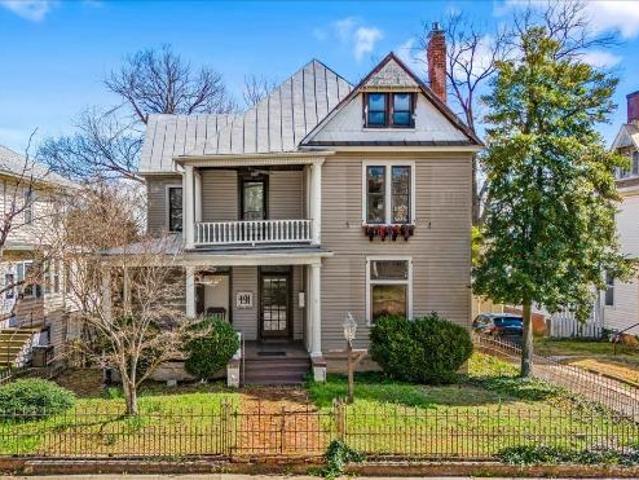 2 Br, 1 bath, Condo 491 W Main St