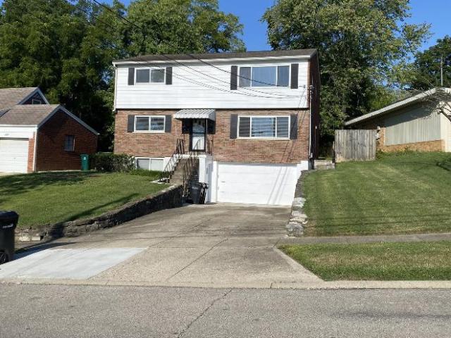 2 Br, 1 bath, Condo 4947 Charlemar