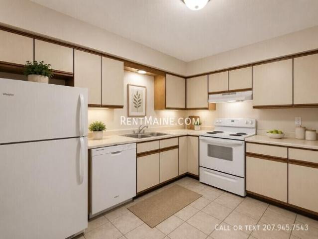 2 Br, 1 bath, Condo 4 Hartley St
