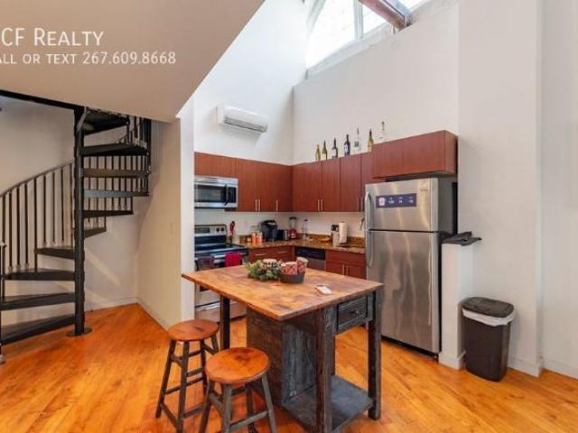 2 Br, 1 bath, Condo 4 Leverington Ave