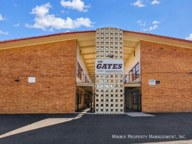2 Br, 1 bath, Condo 5005 Ave W
