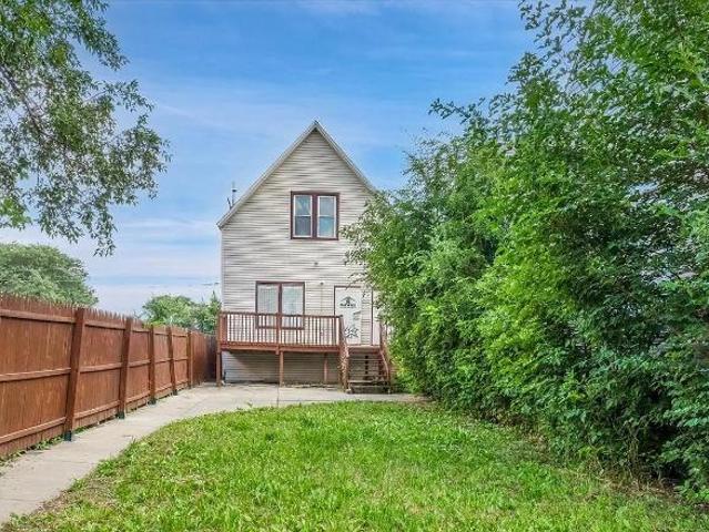2 Br, 1 bath, Condo 5005 W Chicago Ave