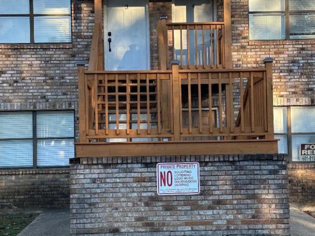 2 Br, 1 bath, Condo 500 Summit St