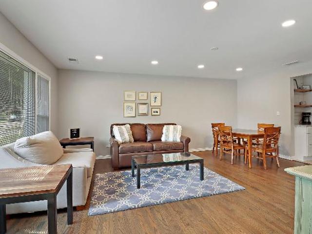 2 Br, 1 bath, Condo 500 W Pacific Ave
