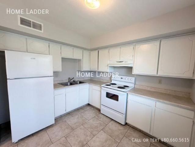 2 Br, 1 bath, Condo 501 E 8th Ave