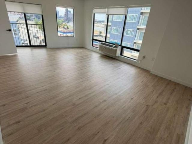 2 Br, 1 bath, Condo 502 Market St