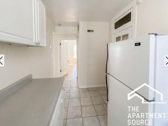 2 Br, 1 bath, Condo 5036 N Wolcott Ave