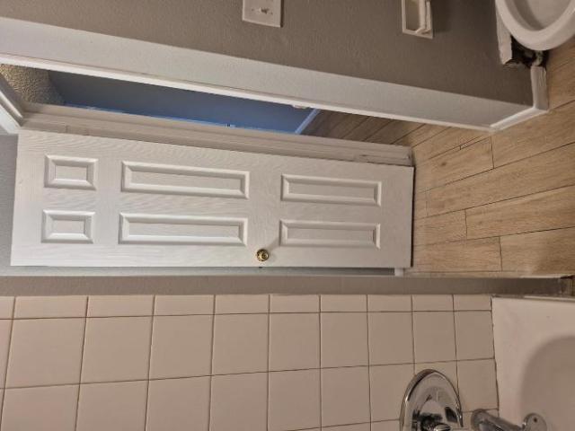 2 Br, 1 bath, Condo 5038 El Camino Dr