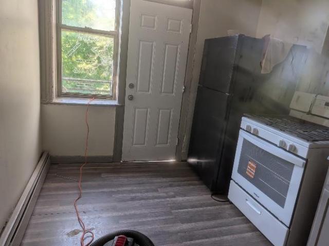 2 Br, 1 bath, Condo 503 M L King Drive