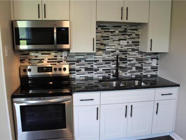 2 Br, 1 bath, Condo 504 North Ave