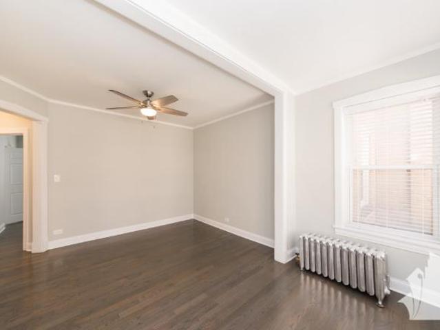 2 Br, 1 bath, Condo 5059 North Damen