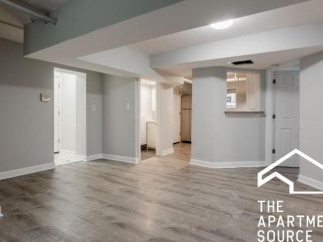 2 Br, 1 bath, Condo 5053 N Damen Ave