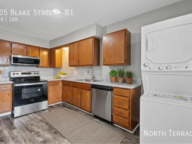 2 Br, 1 bath, Condo 505 Blake Street