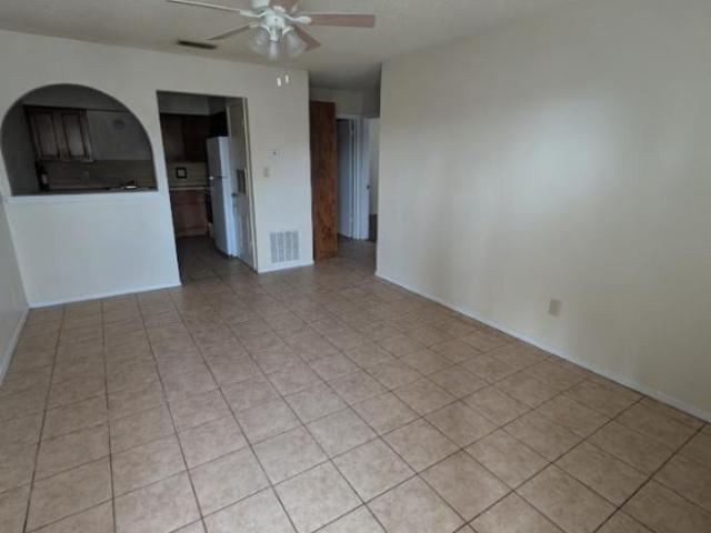 2 Br, 1 bath, Condo 505 N Main St
