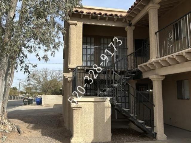 2 Br, 1 bath, Condo 507 E Jacinto Street