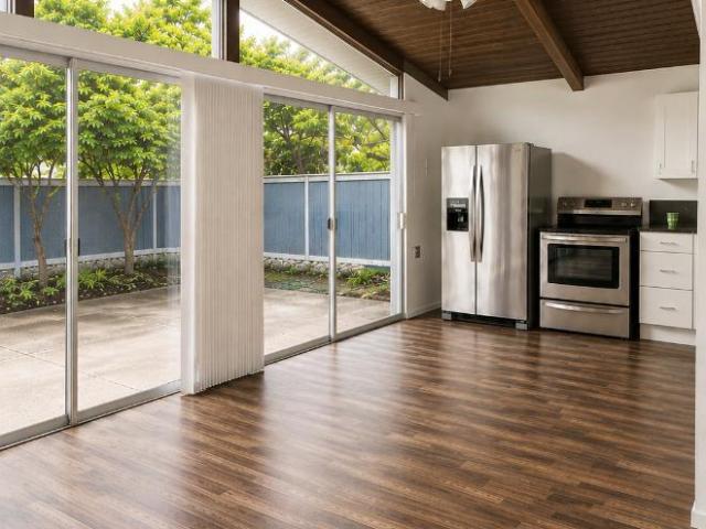 2 Br, 1 bath, Condo 508 122nd St S