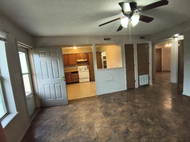 2 Br, 1 bath, Condo 508 N 6th St