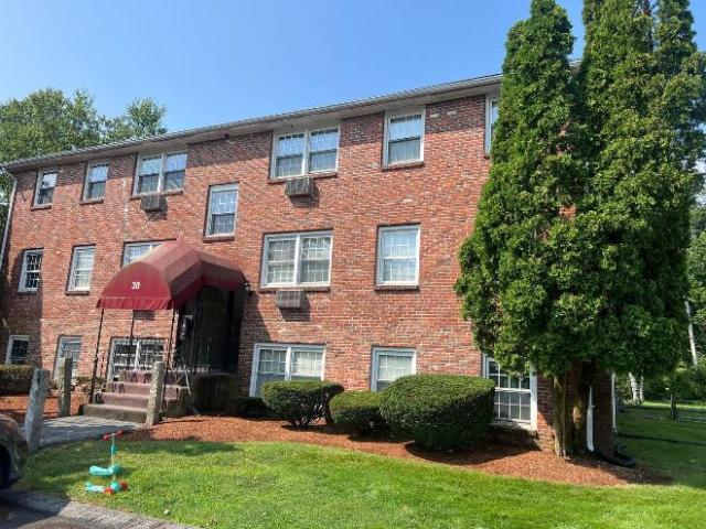 2 Br, 1 bath, Condo 50 Danbury Drive