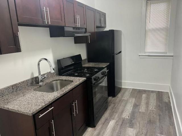 2 Br, 1 bath, Condo 5108 W 21st Place