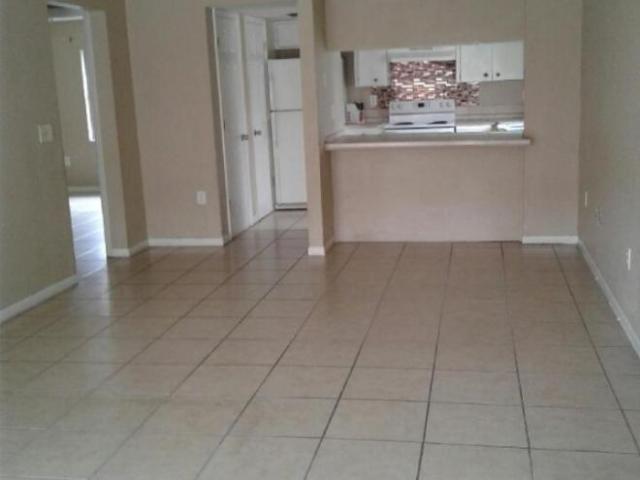 2 Br, 1 bath, Condo 512 Dade Avenue