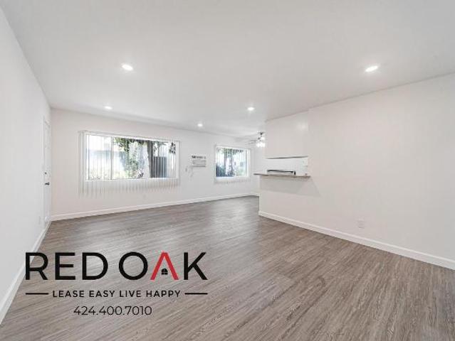 2 Br, 1 bath, Condo 5130 Yarmouth Avenue