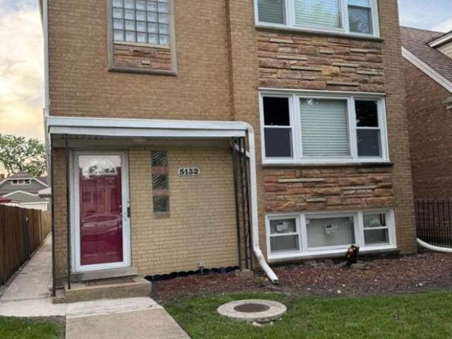 2 Br, 1 bath, Condo 5132 N Mango