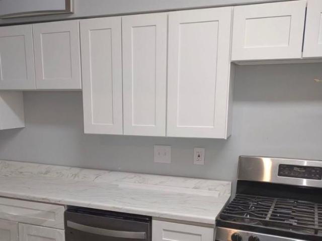2 Br, 1 bath, Condo 513 N West St