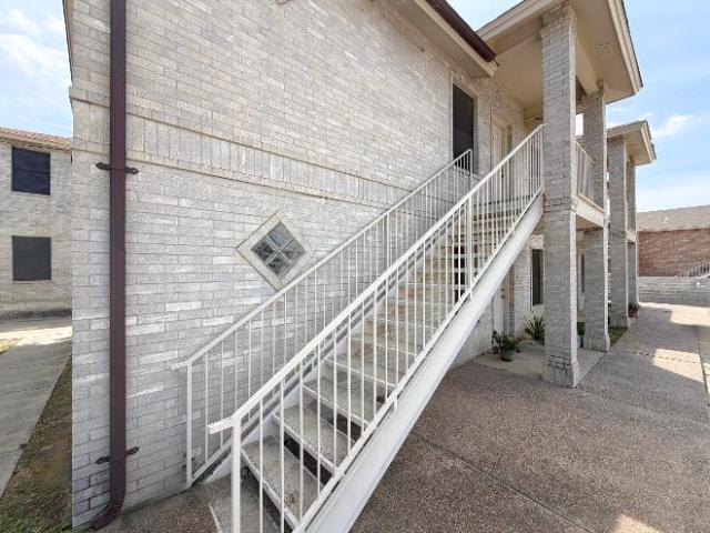 2 Br, 1 bath, Condo 513 Shiloh