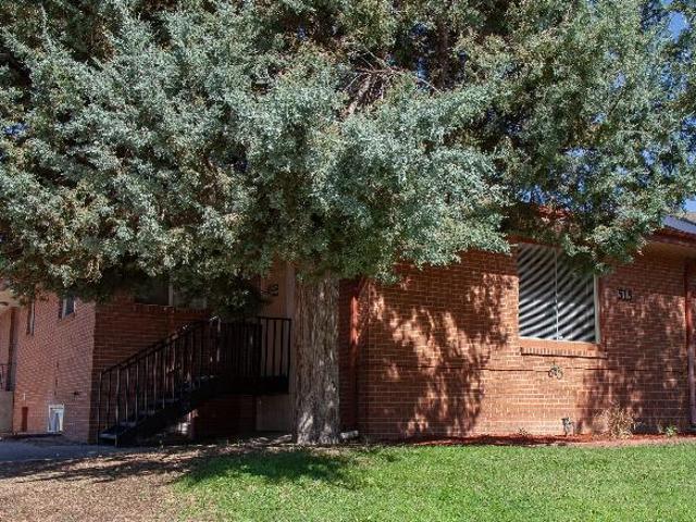 2 Br, 1 bath, Condo 515 13th Ave