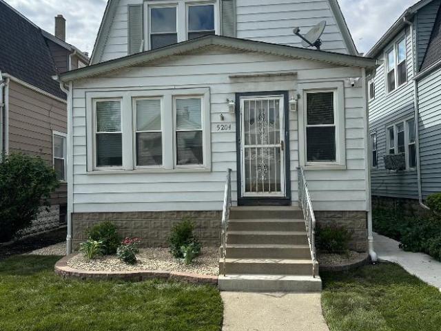 2 Br, 1 bath, Condo 5204 N Ludlam