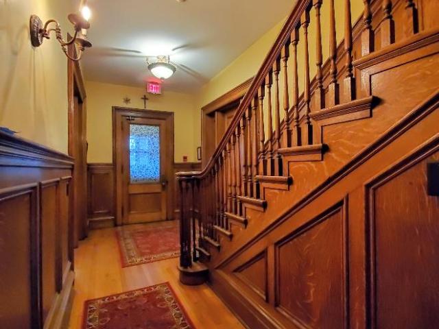 2 Br, 1 bath, Condo 520 Madison Avenue