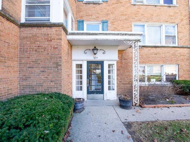 2 Br, 1 bath, Condo 524 Michigan Avenue