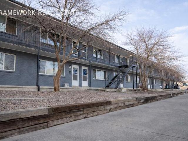 2 Br, 1 bath, Condo 5275 W 1st Avenue