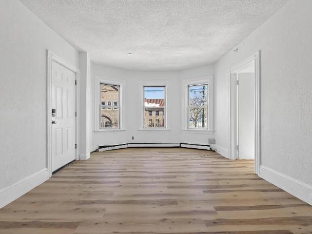 2 Br, 1 bath, Condo 528 Charles St
