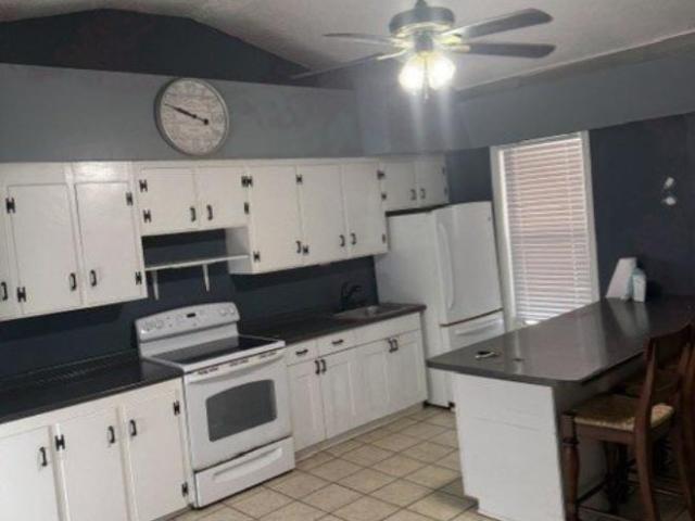 2 Br, 1 bath, Condo 52 Rimmon Street