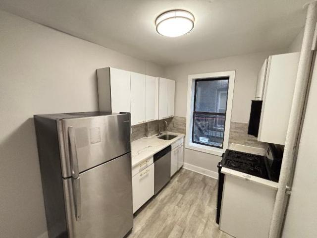 2 Br, 1 bath, Condo 5307 Palisade Ave