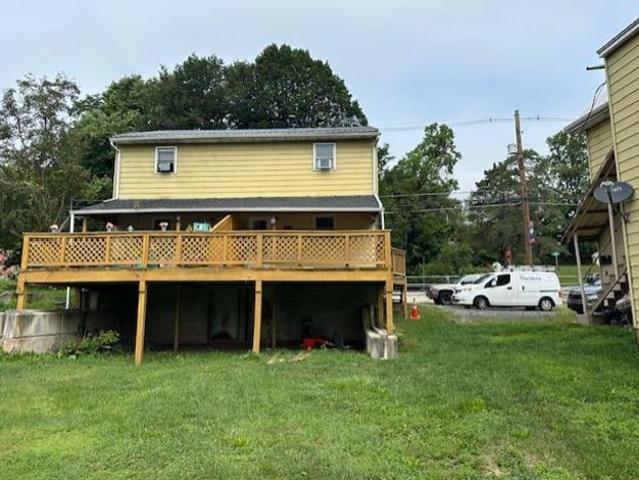 2 Br, 1 bath, Condo 530 N High St