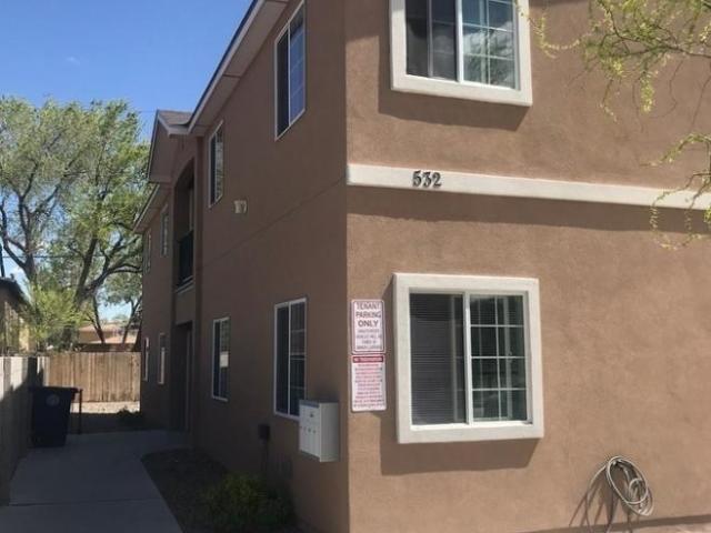 2 Br, 1 bath, Condo 532 Ortiz Dr Se