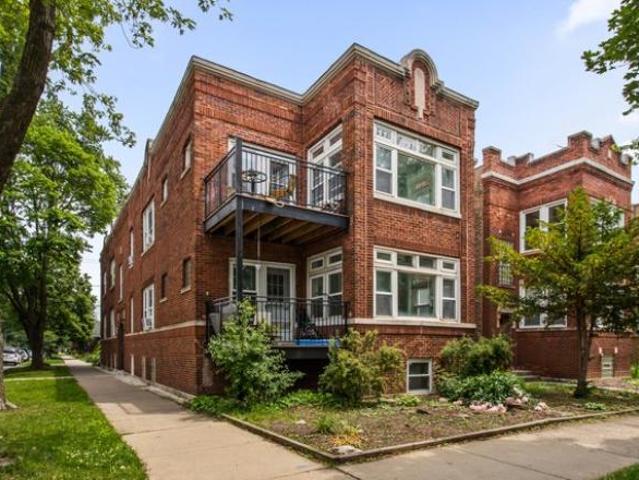 2 Br, 1 bath, Condo 5347 W Belle Plaine Ave