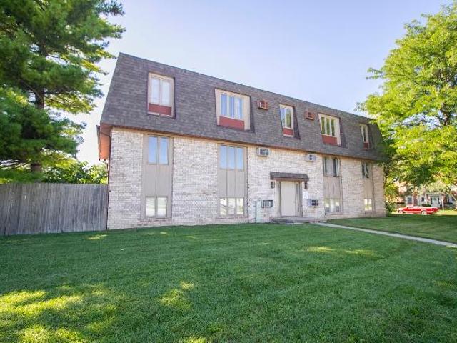 2 Br, 1 bath, Condo 5359 Cresthaven Ln