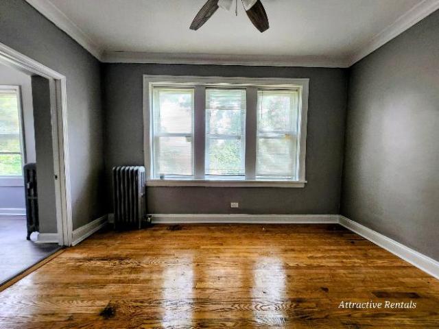 2 Br, 1 bath, Condo 5350 W Division St