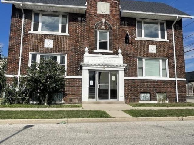 2 Br, 1 bath, Condo 538 Louis Ave