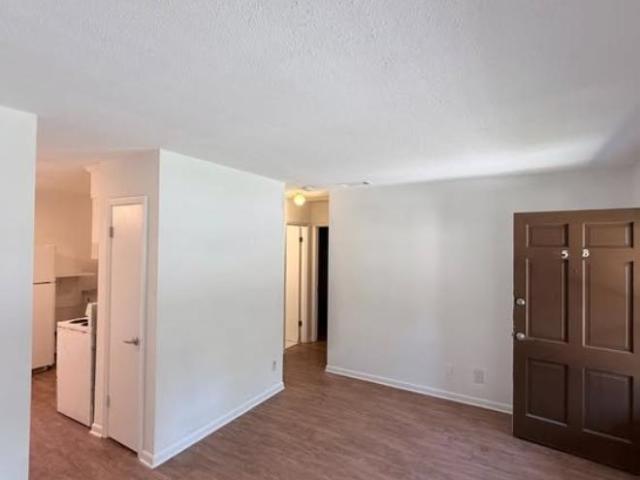 2 Br, 1 bath, Condo 538 Royce St