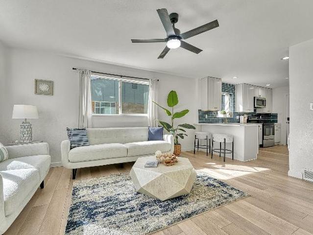2 Br, 1 bath, Condo 57 Del Mar Cir