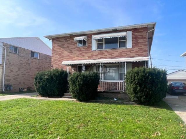 2 Br, 1 bath, Condo 540 E 208th St