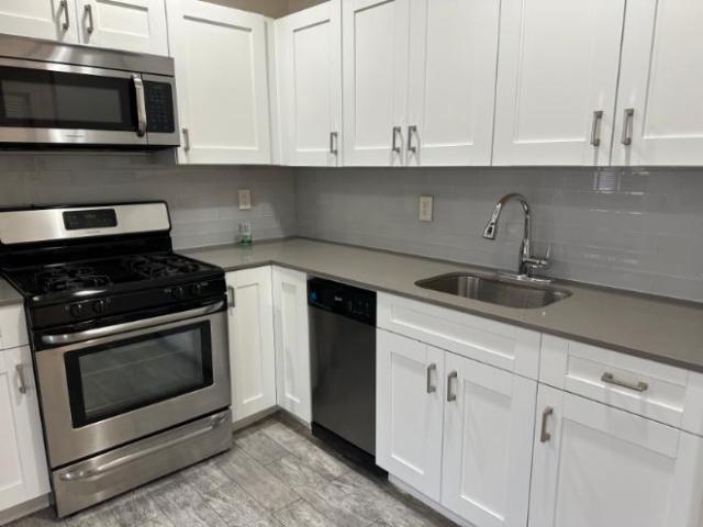 2 Br, 1 bath, Condo 5414 Park Avenue
