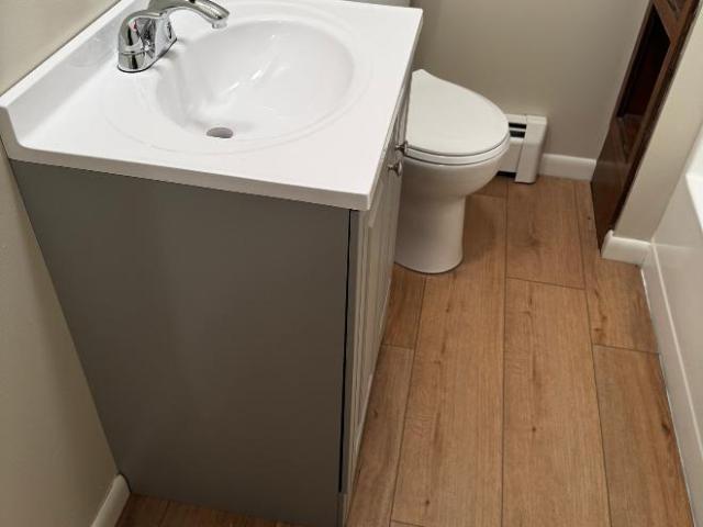 2 Br, 1 bath, Condo 5426 Spring Road