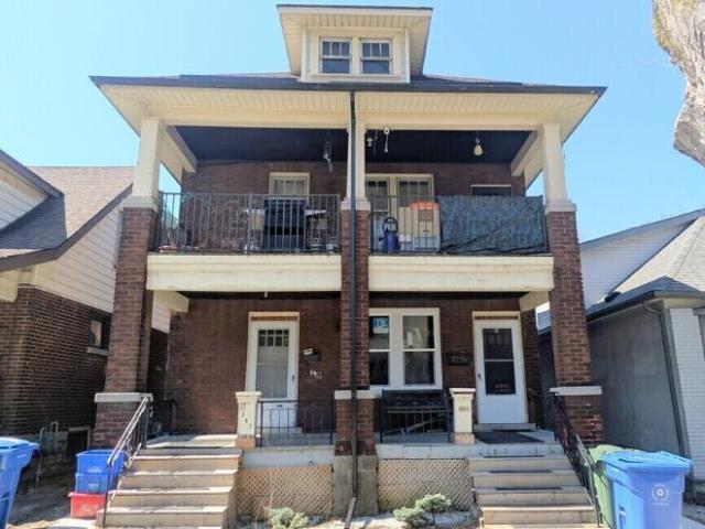2 Br, 1 bath, Condo 545 Mcewan